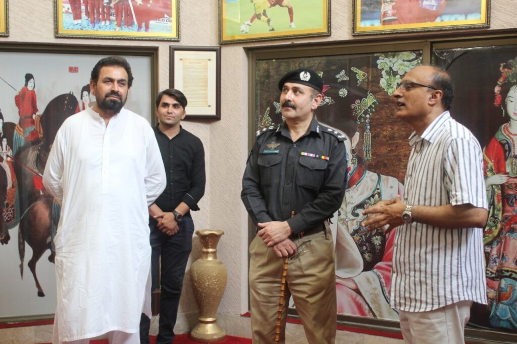Peshawar Police committed to provide security to foreigners including ...